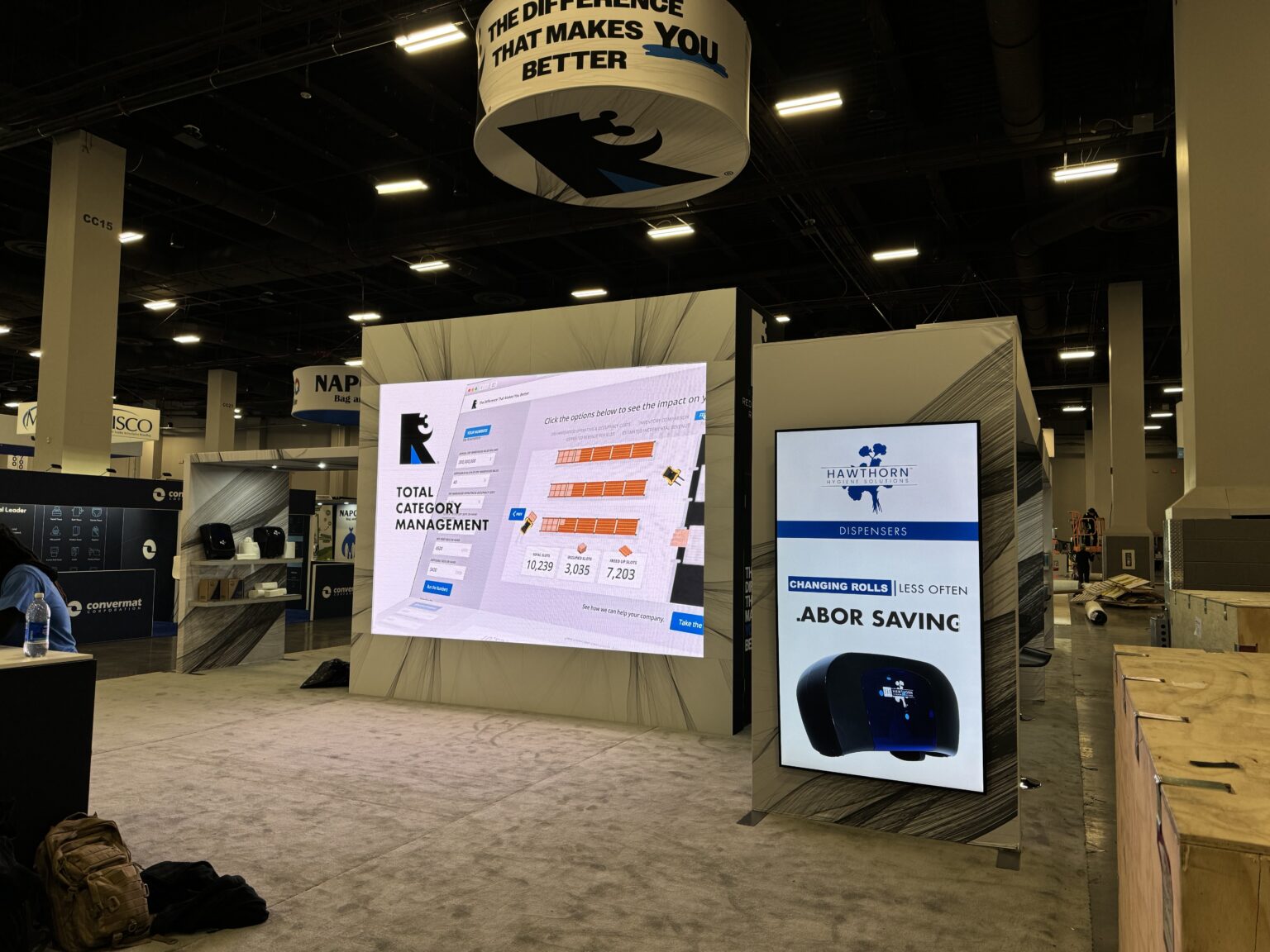Bunzl / R3 Display Shines at ISSA 2024 in Las Vegas - Elevate Your Exhibit: